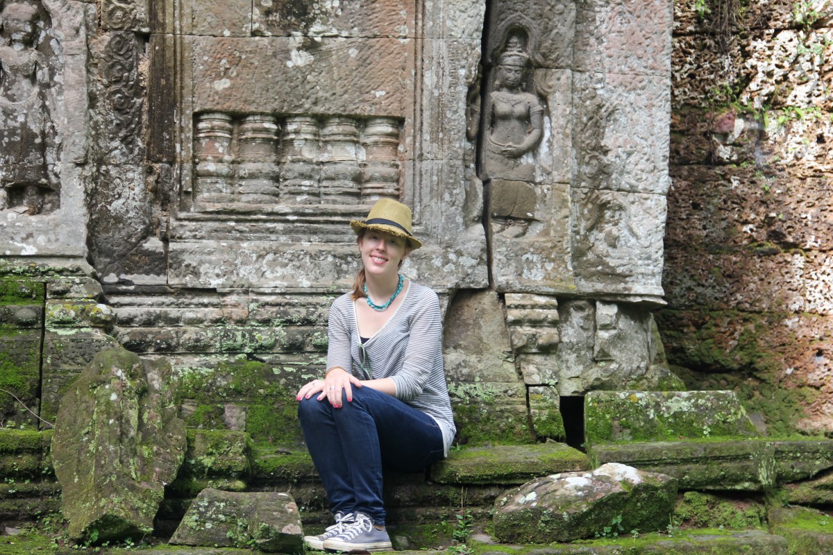 About | Lydia Tomkiw